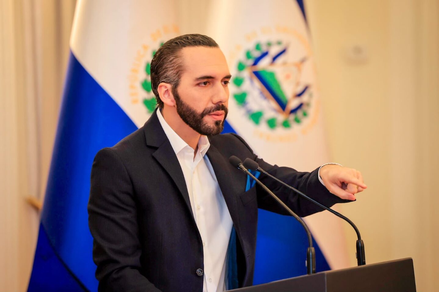 El Salvador President Nayib Bukele Takes His Reelection Campaign Beyond the Borders - English ...