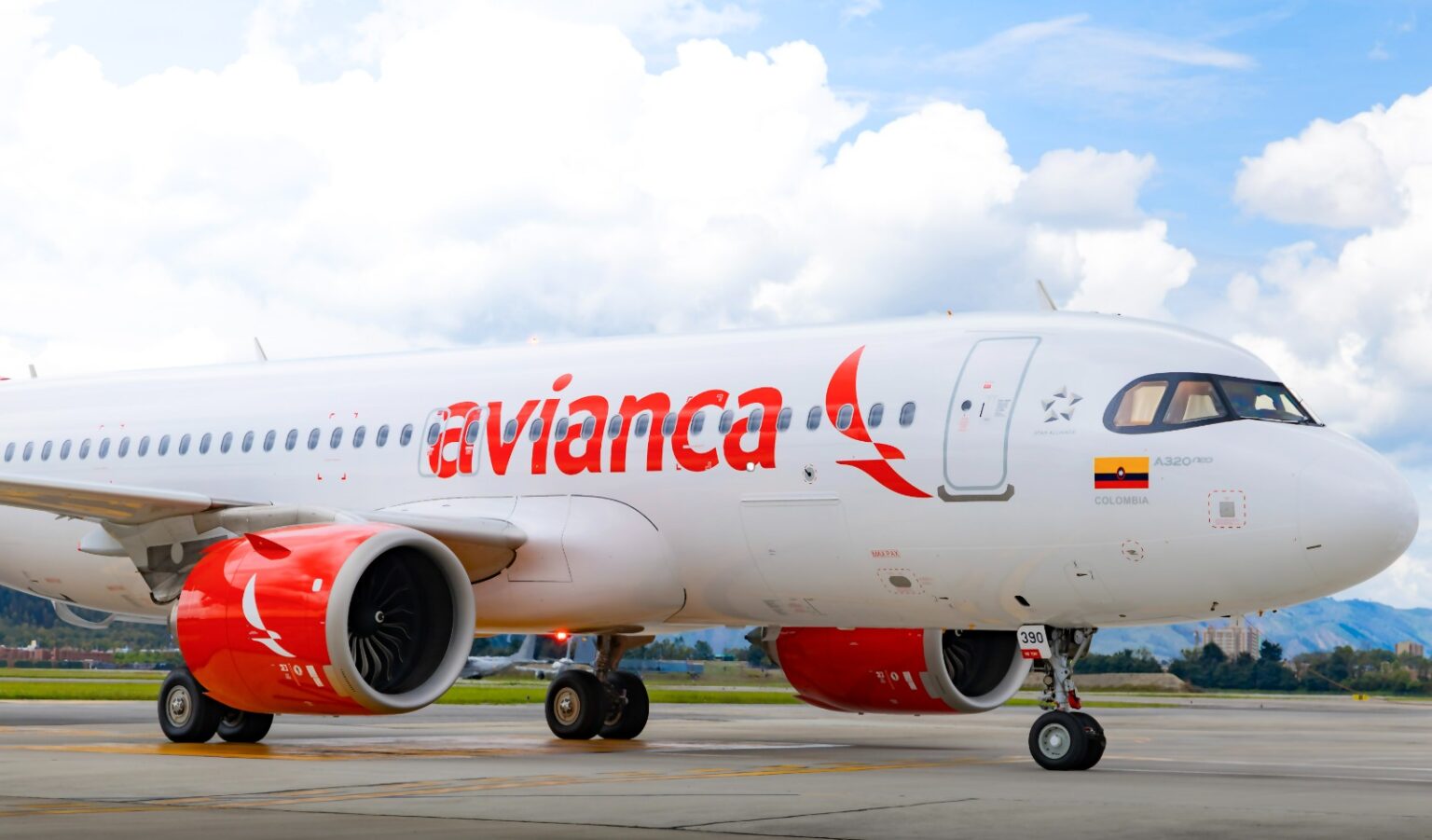 Colombian Airline Avianca Resumes Flights to Cuba - English Version ...